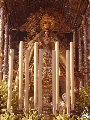Provincia. Galería. La Virgen de la Encarnación de Gerena en su paso ...