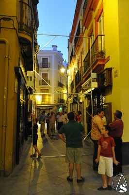 La hermandad de la Redención probó por la estrechez de la calle Francos y…
